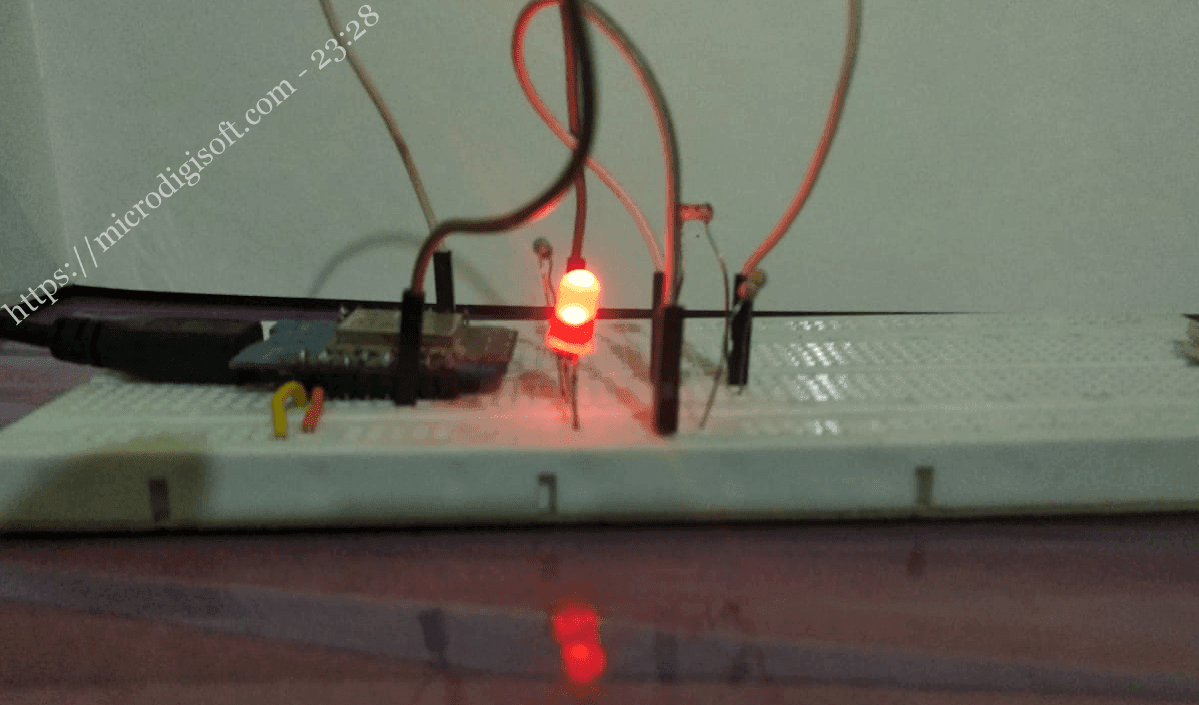 WeMos D1 Mini Control LED with LDR - microdigisoft.com