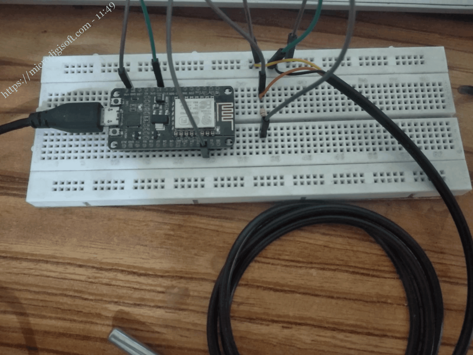 Esp8266 Nodemcu Ds18b20 Web Server With Mqtt
